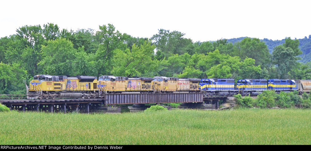 ICE Train 637, ICE's Marquette Sub.
